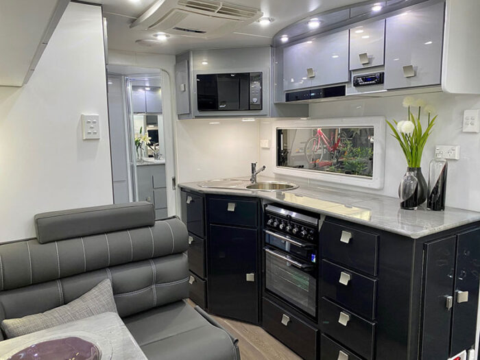 Hilltop Grampian 22′ – Sundowner Caravans