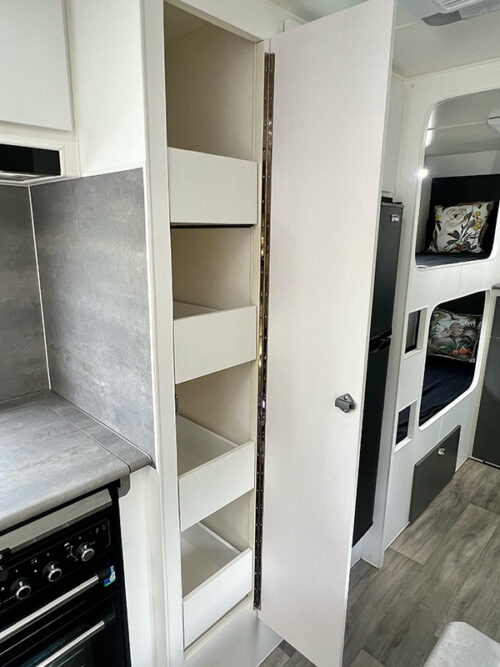 Hurricane 21ft Family Caravan – Sundowner Caravans