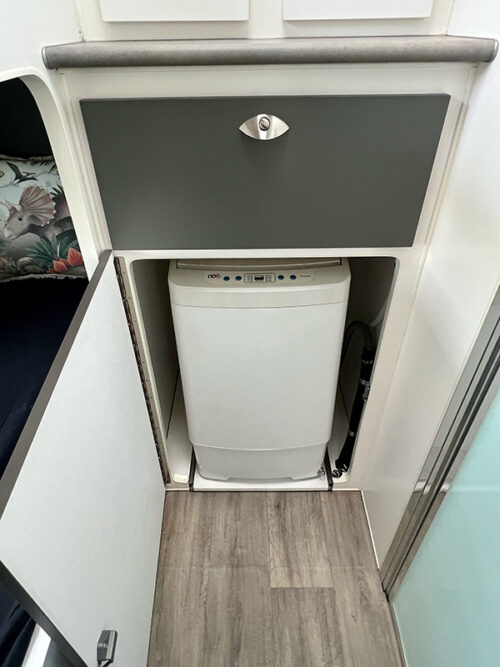 Hurricane 21ft Family Caravan – Sundowner Caravans